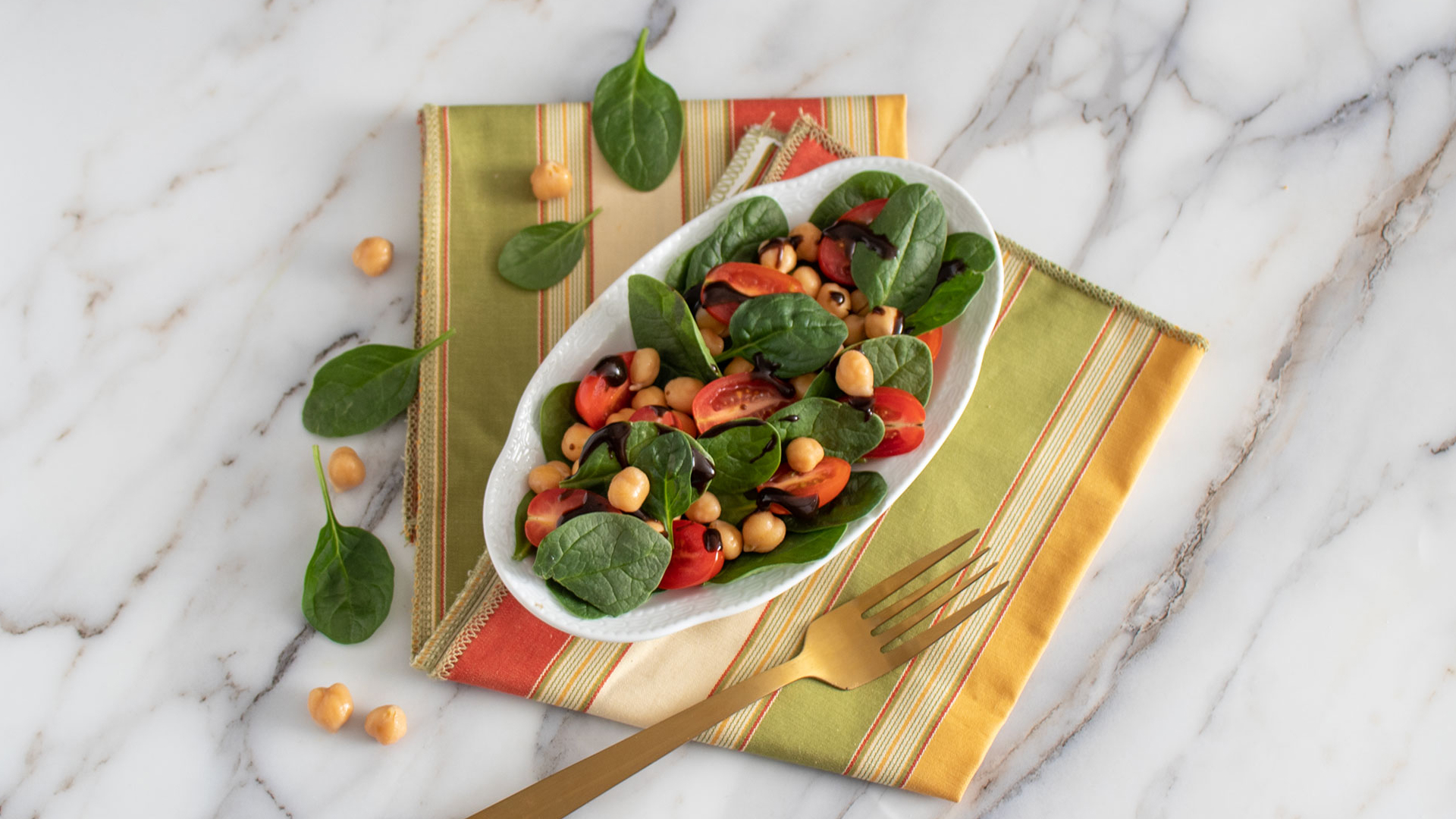 Spinach, Tomato, and Chickpea Side Salad With Easy Homemade Balsamic ...